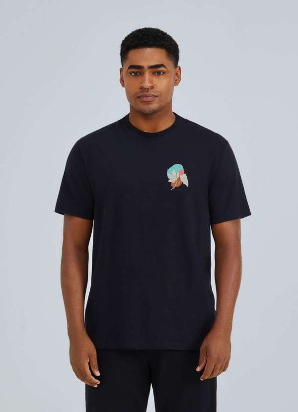 Camiseta Masculina Comfort com Estampa em Malha Flame Preto - Hering ...