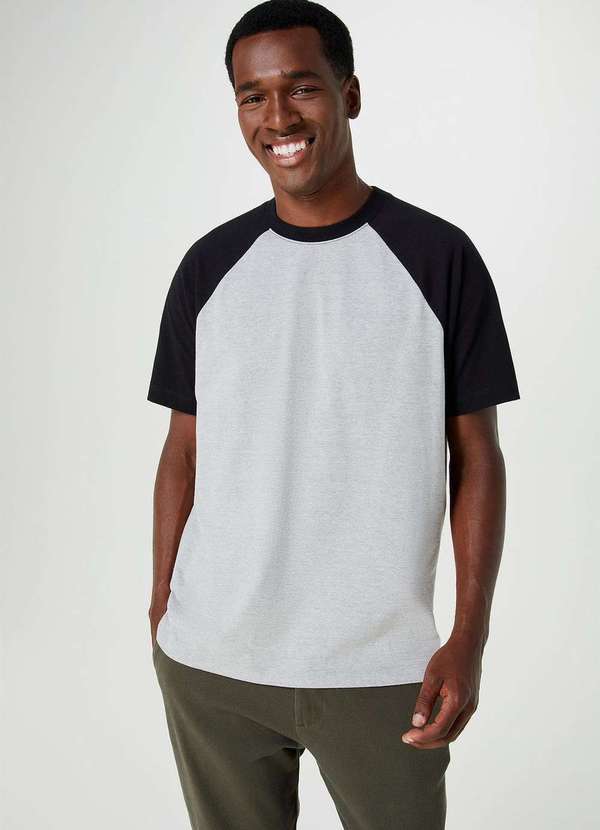 Camiseta Masculina Relaxed Super Cotton Preto - Hering Oficial