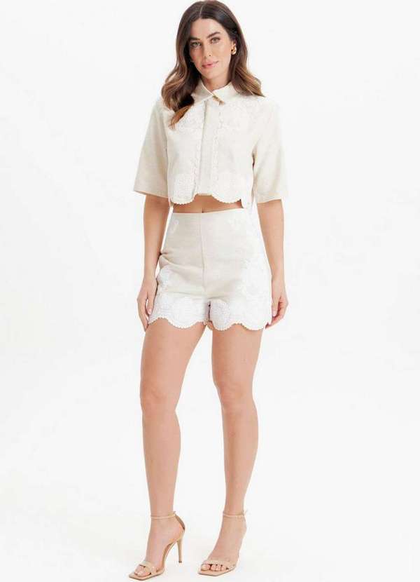 Short Alfaiataria de Cintura Alta com Detalhes na Barra A0896 - Lanca ...