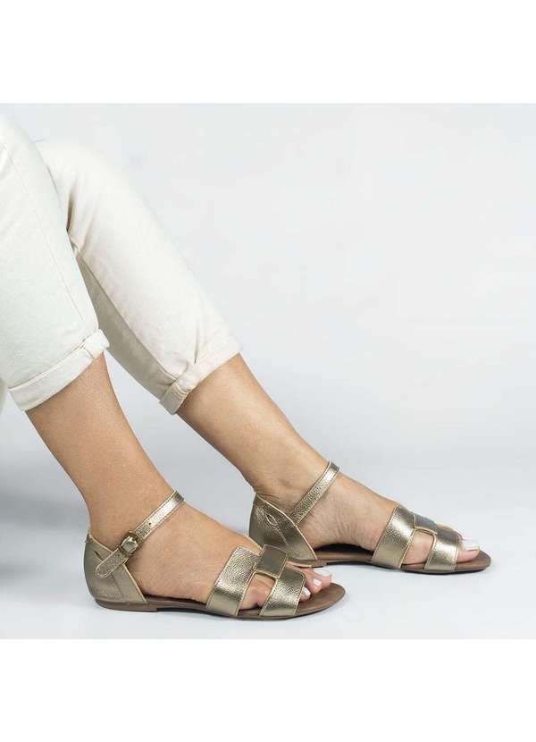 Sandalia Zatta Rasteira Couro H Fechada Melina Dourado - Zatta Calcados