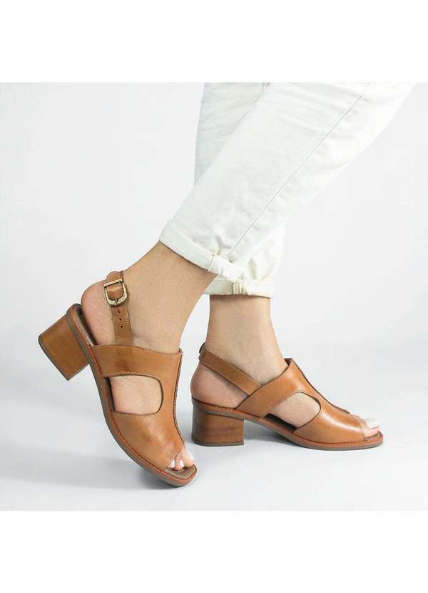 Sandalia Zatta Salto Bloco Couro Maggie Marrom - Zatta Calcados