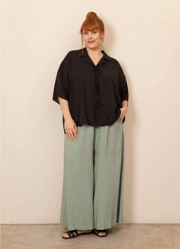 Blusa Emi Plus Size Preto - Flaminga
