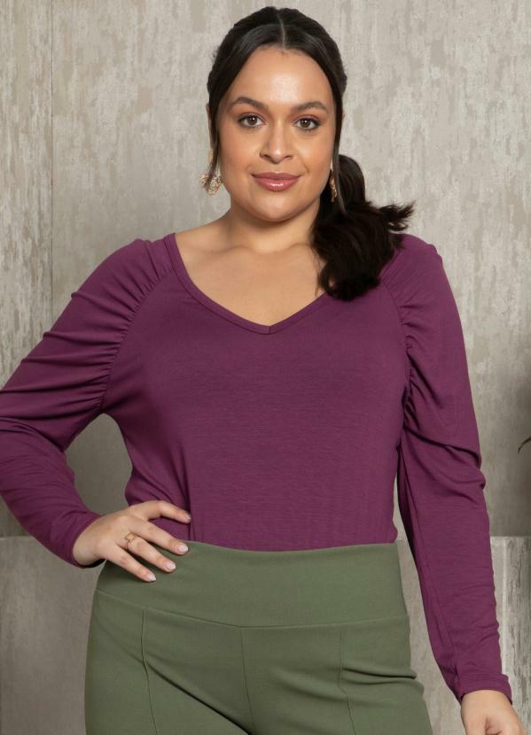 Blusa Roxa com Mangas Raglan Franzidas - Quintess