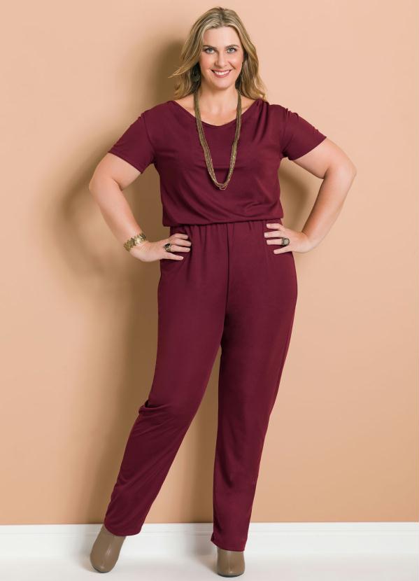 Macacão Bordô Decote Degagê Marguerite Plus Size Marguerite