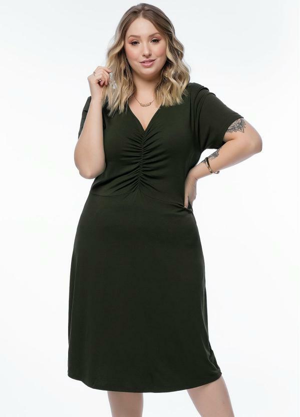 Vestido Plus Size Verde Militar Franzido Mink
